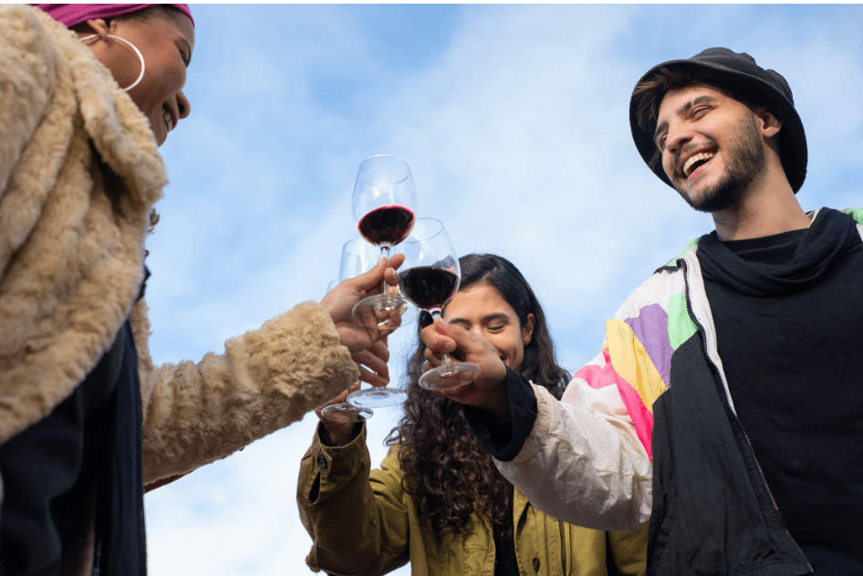 Extrovert with social anxiety: 7 tips to feel less anxious - Loopward